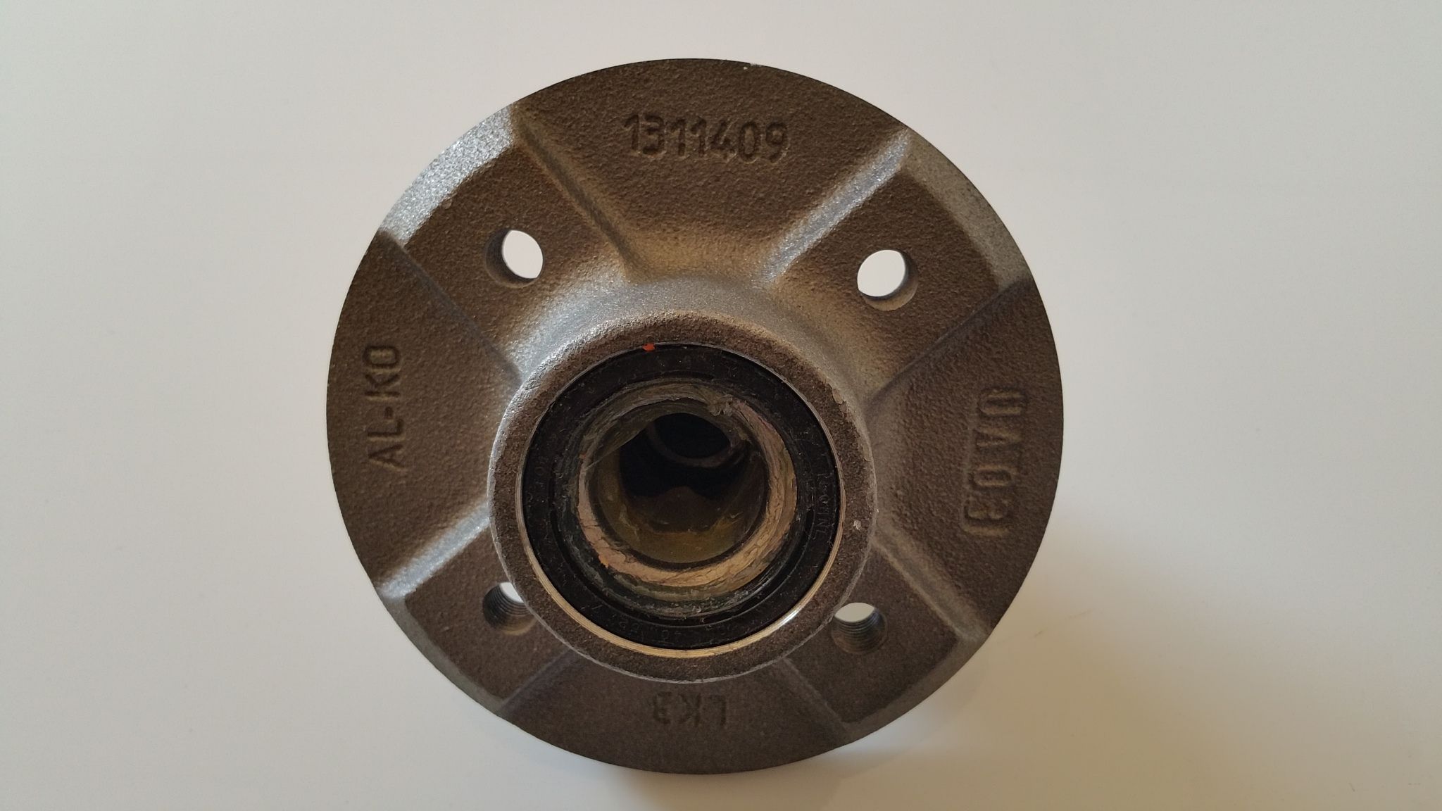 Moyeu Remorque 4 Trous | Moyeu Remorque 750 Kg Sentar – QGWR