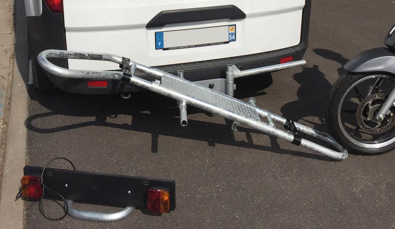 Porte Moto Sur Attelage